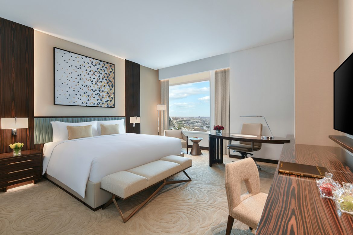 Panoramic Suite with View of Dubai | Sofitel Dubai The Obelisk