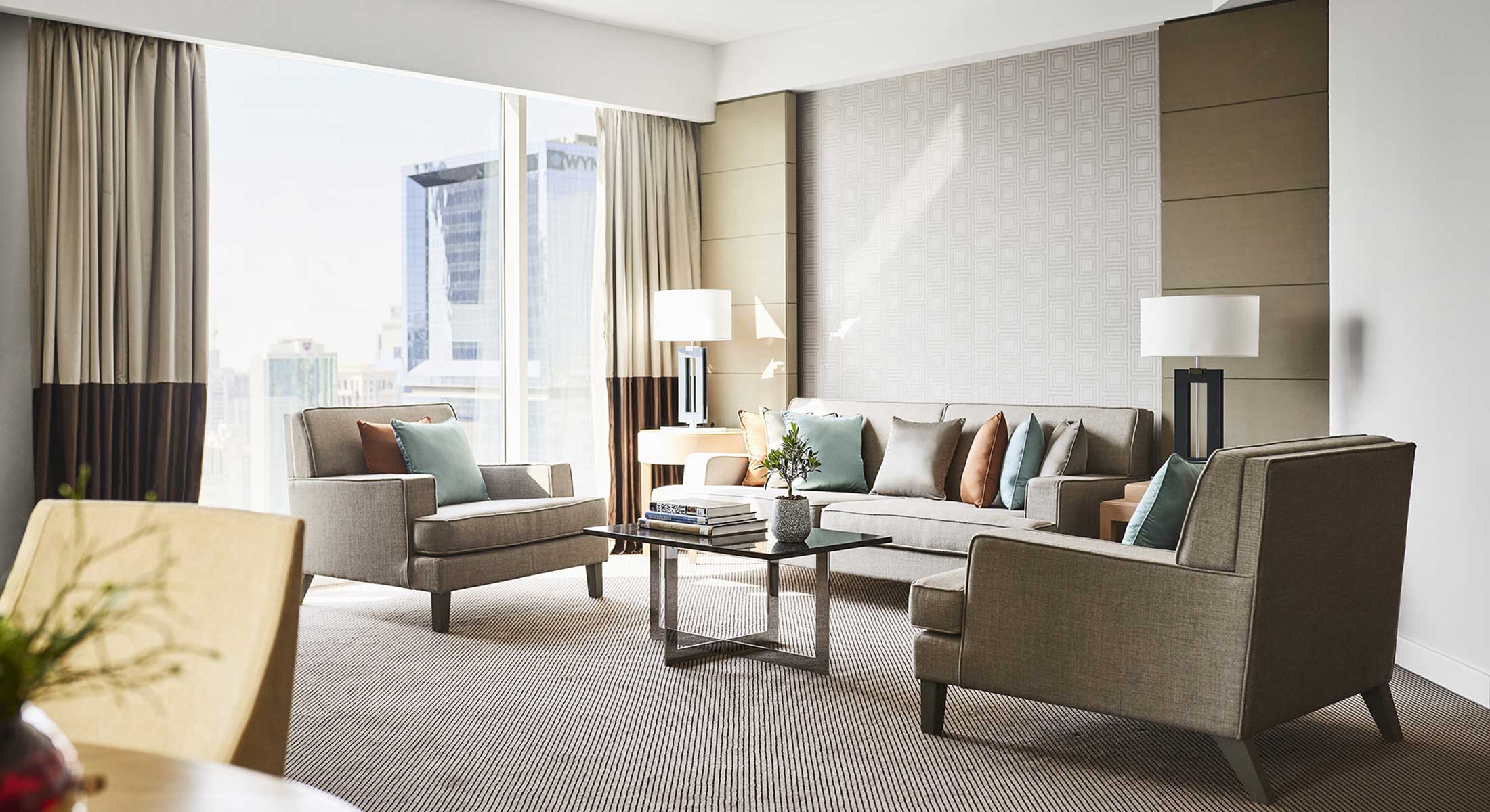 5 Star Rooms and Suites in Doha | Pullman Doha West Bay