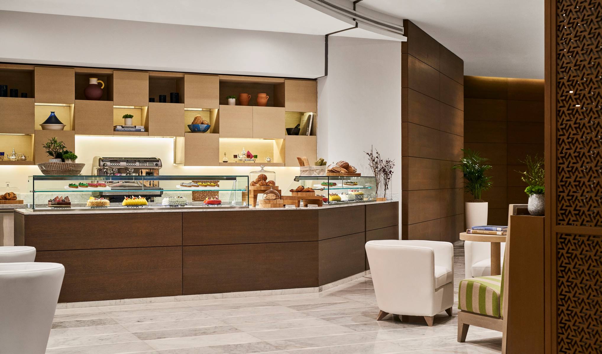 Restaurant And Bars in Doha | Pullman Doha West Bay