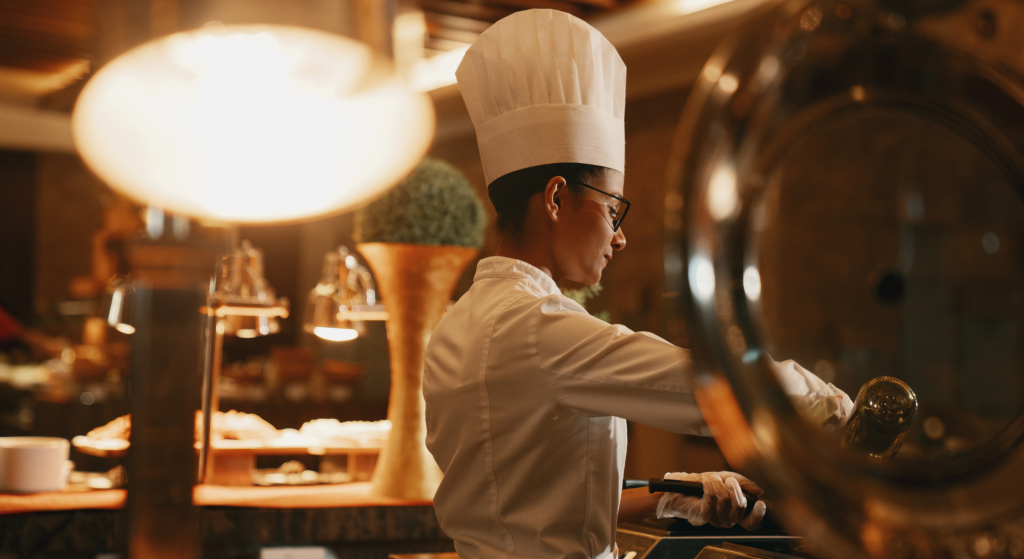 Manava Restaurant - International Buffet in Dubai | Sofitel Dubai The Palm