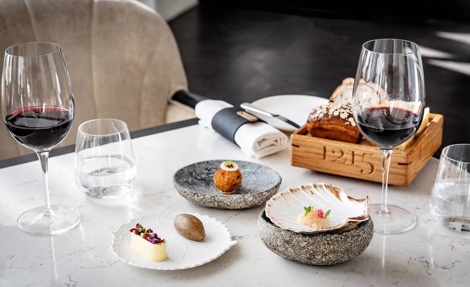 1215 Restaurant - Fairmont Windsor Park near London