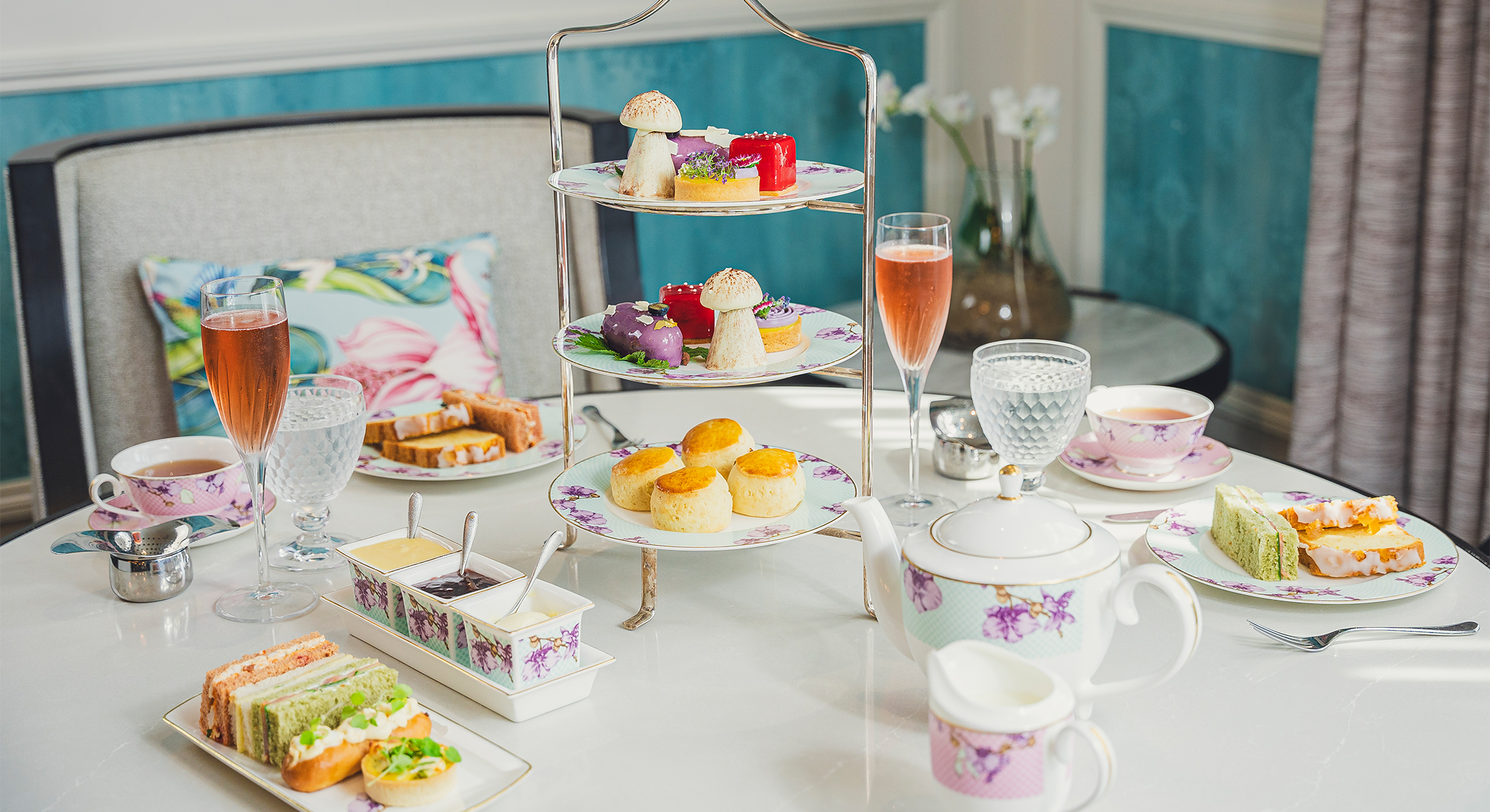 Orchid Tea Room - Afternoon Tea - Fairmont Windsor Park near London