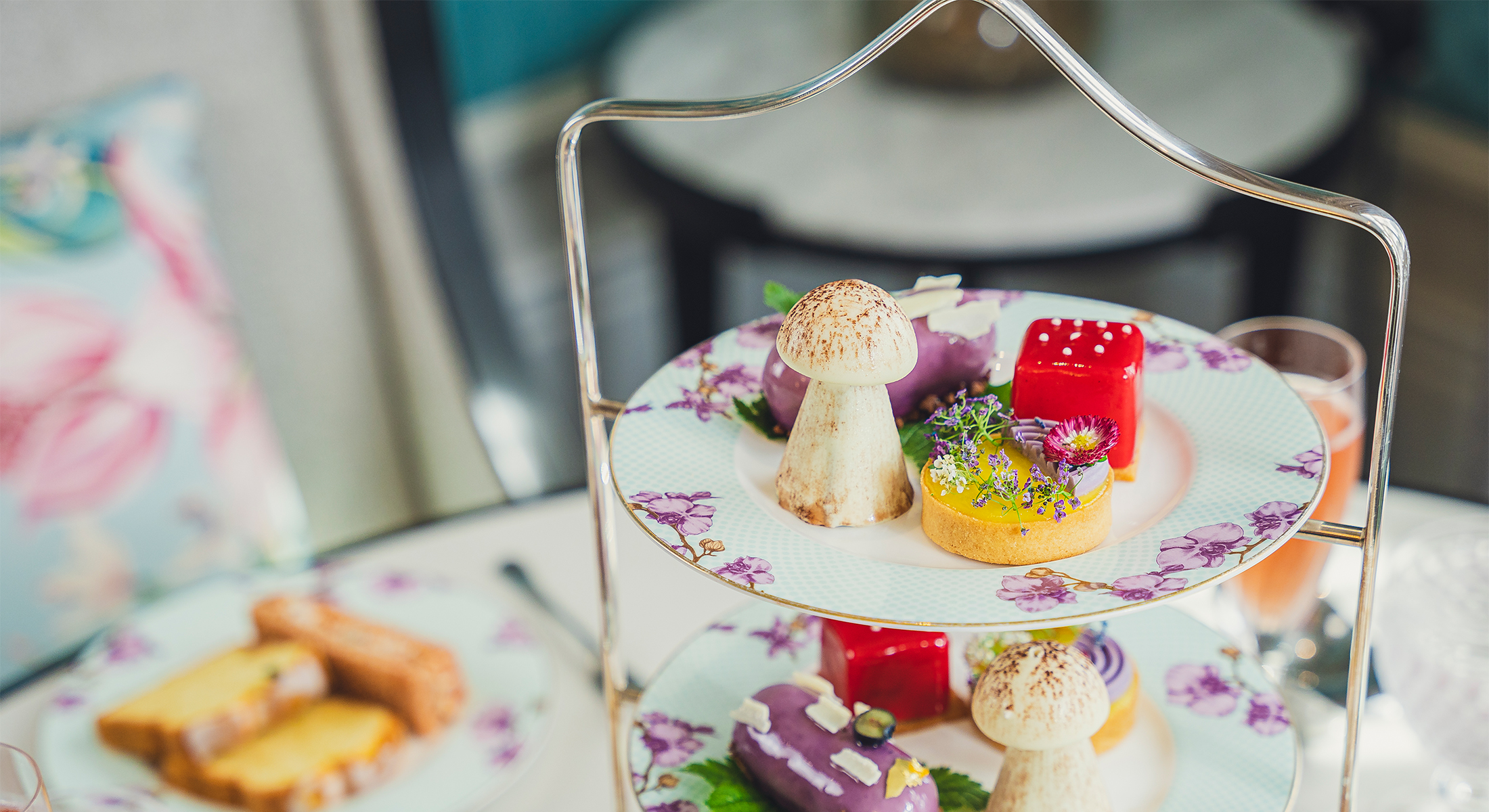 Orchid Tea Room - Afternoon Tea - Fairmont Windsor Park near London