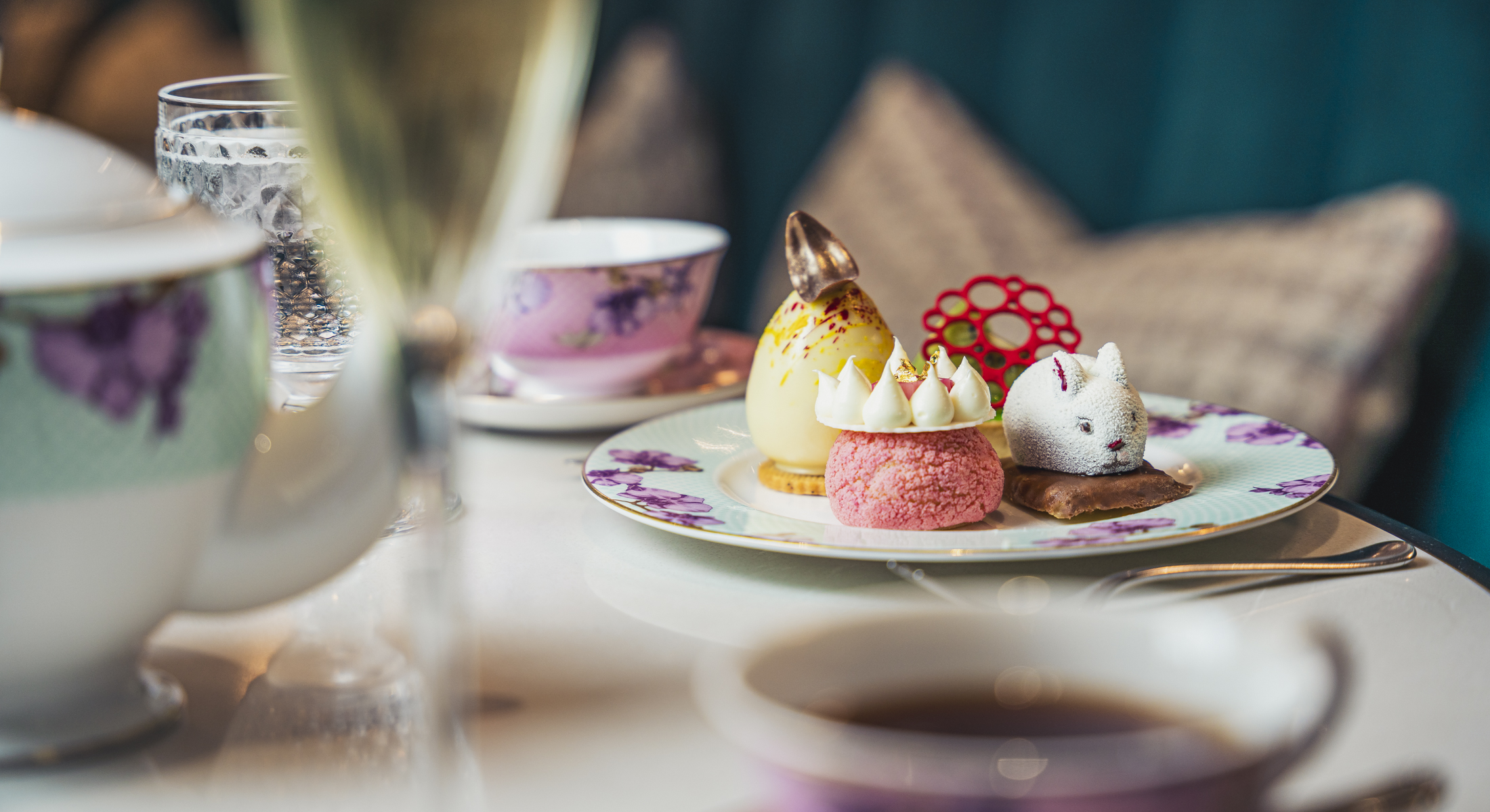 Orchid Tea Room - Afternoon Tea - Fairmont Windsor Park near London