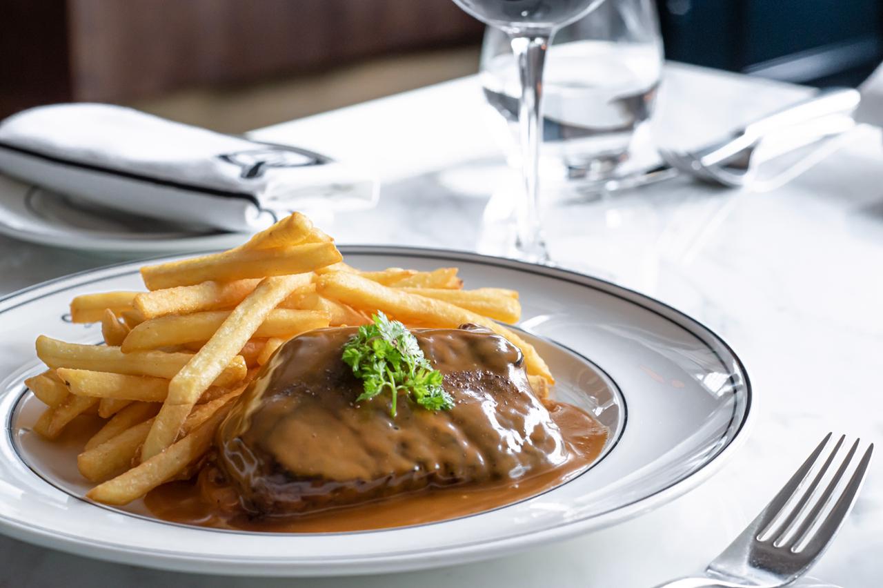 Pullman Dubai Downtown - Couqley French Brasserie