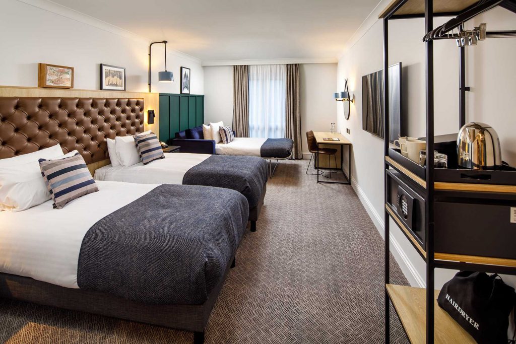 Privilege Family Double/Twin Room | Mercure Oxford Hawkwell House