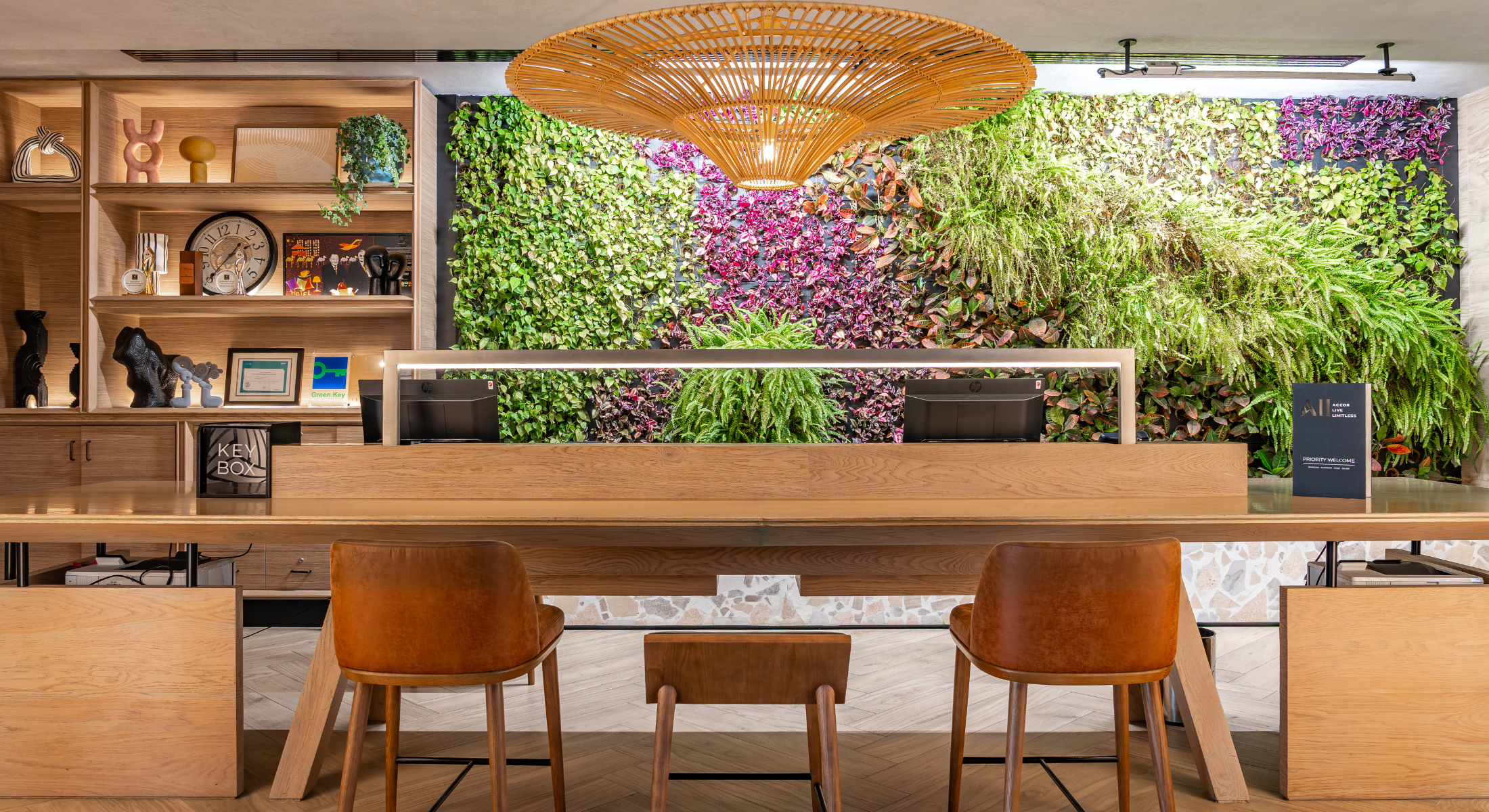 Ibis Hotel World Trade Center Contact Us | Ibis Hotel Booking